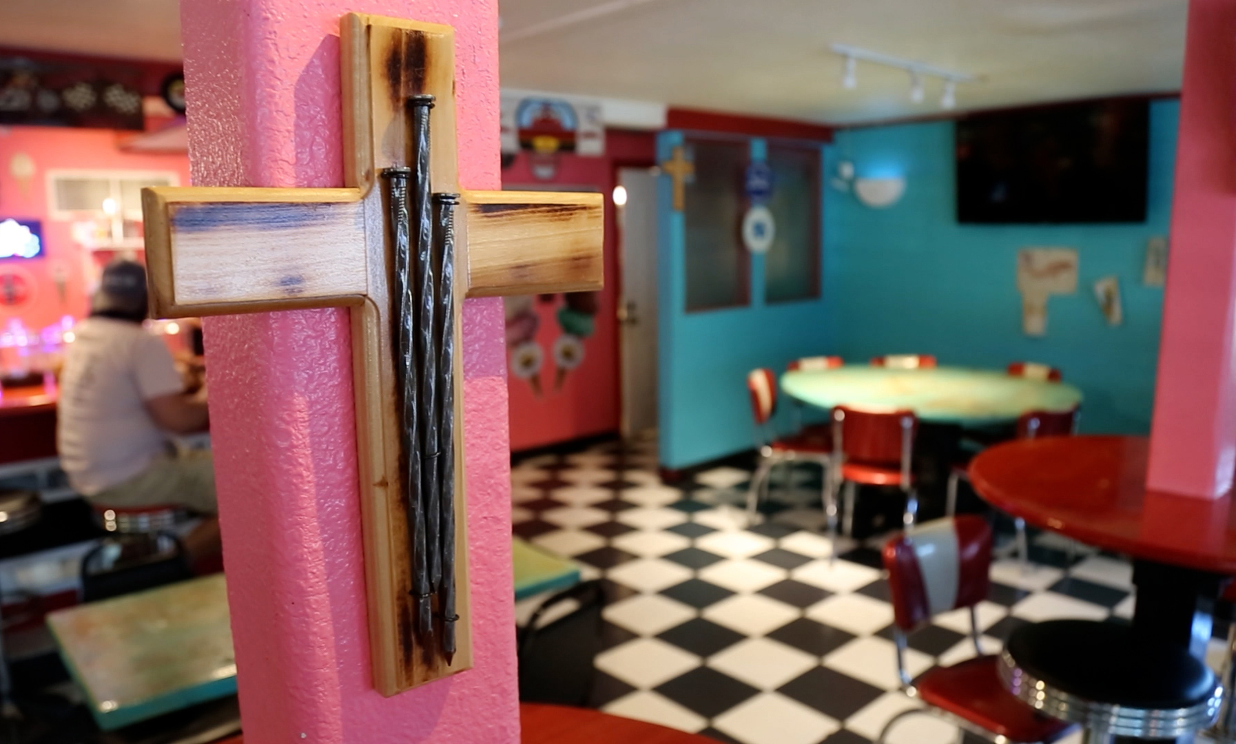 The Texas Bucket List – Pit Row Pit Stop in Livingston – The Texas ...