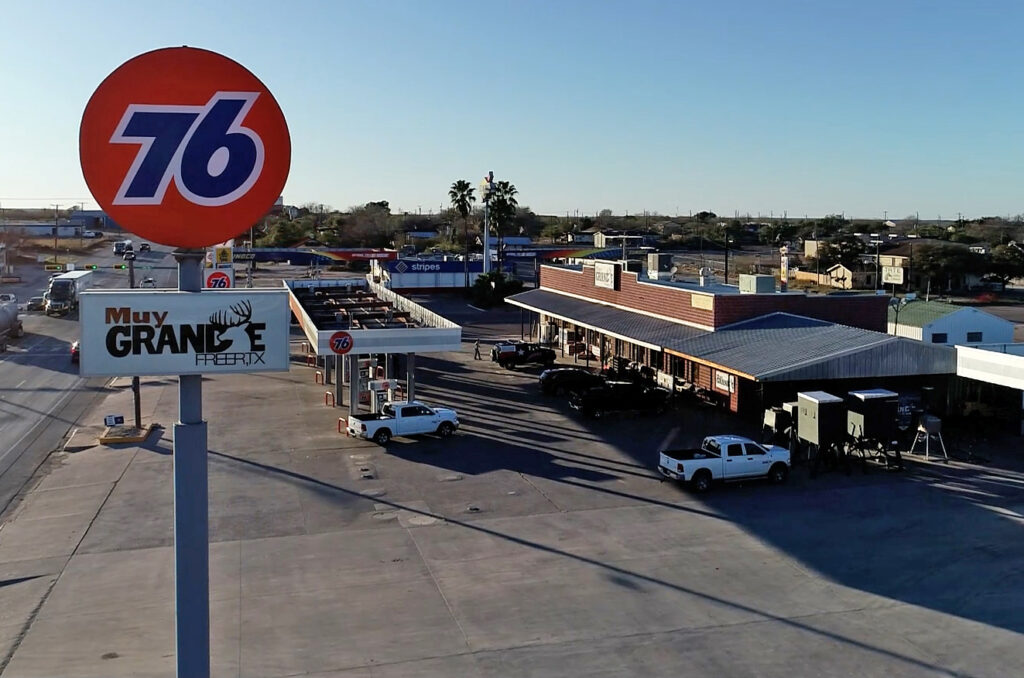 The Texas Bucket List – Muy Grande Deer Contest in Freer