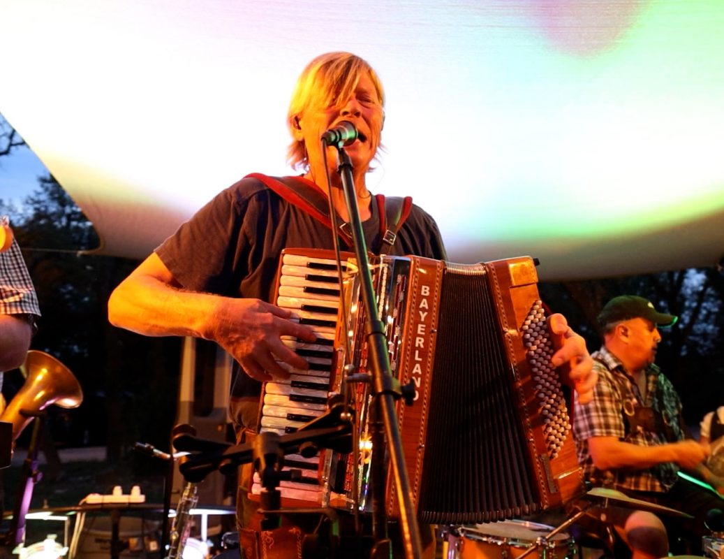 The Texas Bucket List – Walburg German Restaurant and Biergarten in ...