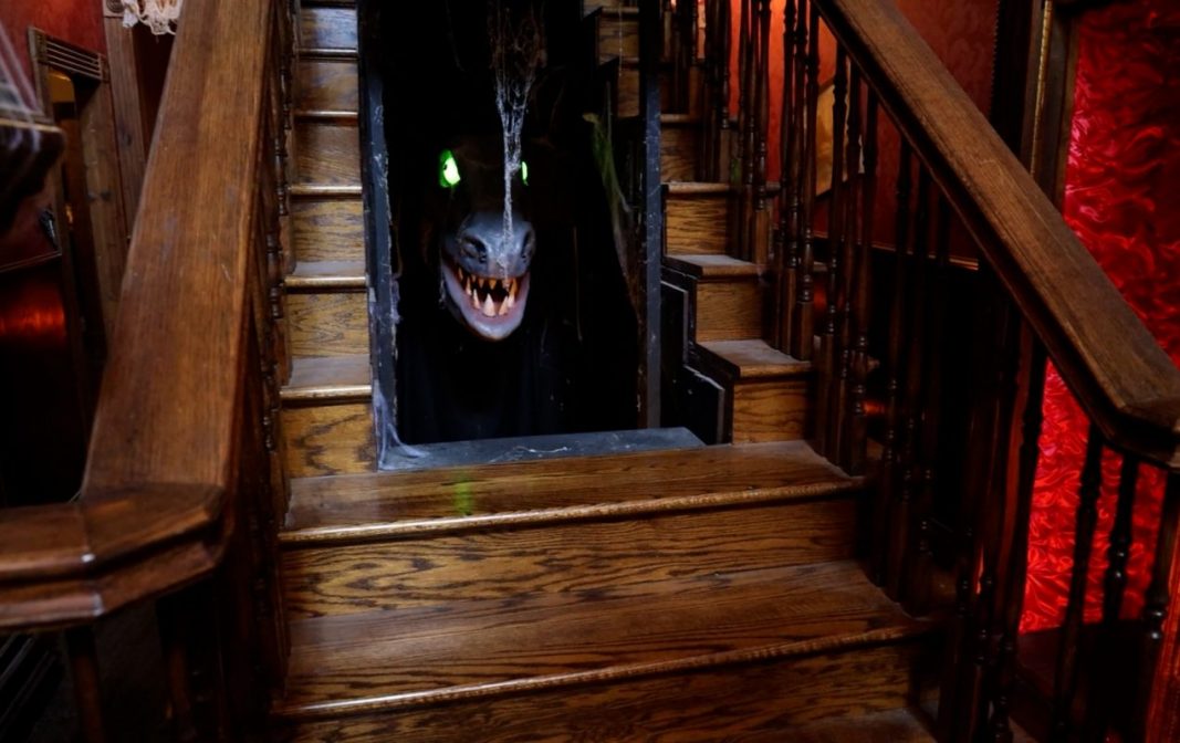 The Texas Bucket List – The Munster Mansion in Waxahachie – The Texas ...