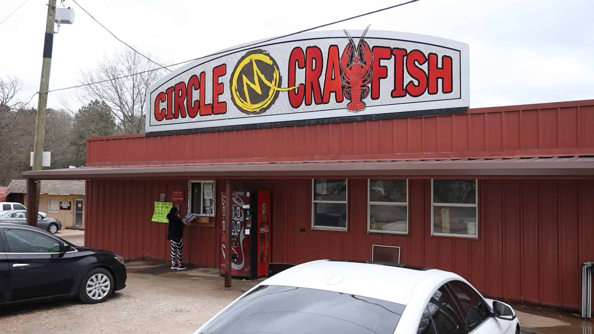 The Texas Bucket List – Circle M Crawfish in Big Sandy – The Texas ...