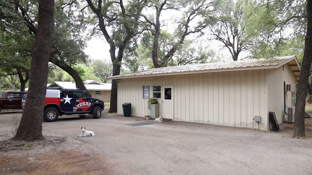 The Texas Bucket List – Hummer House in Christoval – The Texas Bucket List