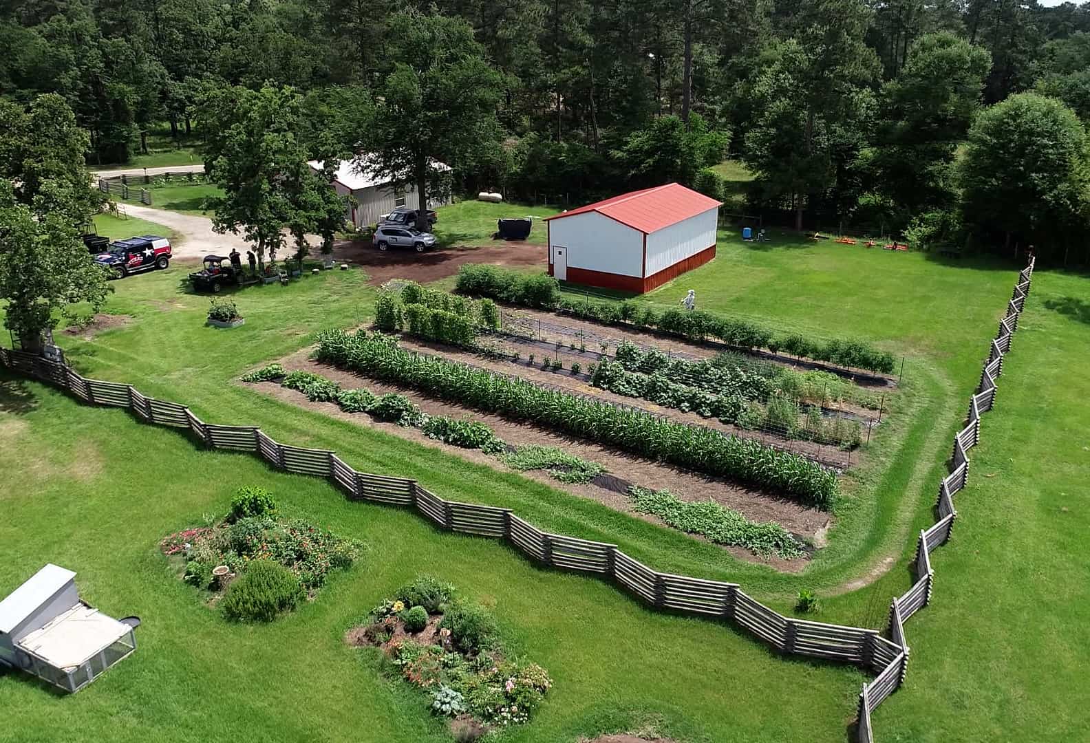 The Texas Bucket List – Magic Worm Ranch in Plantersville – The Texas ...