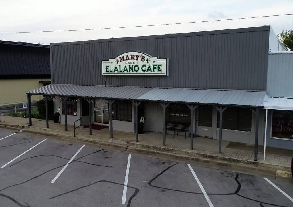 The Texas Bucket List – El Alamo Cafe in Hearne – The Texas Bucket List